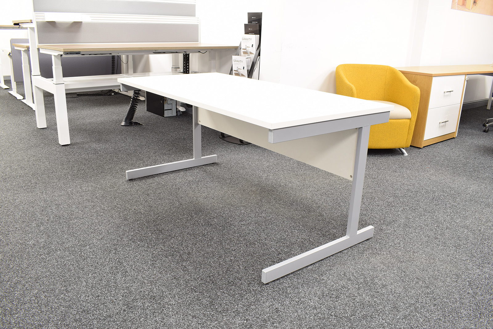 Solo 800mm Straight Desk | Gazelle Office Furniture