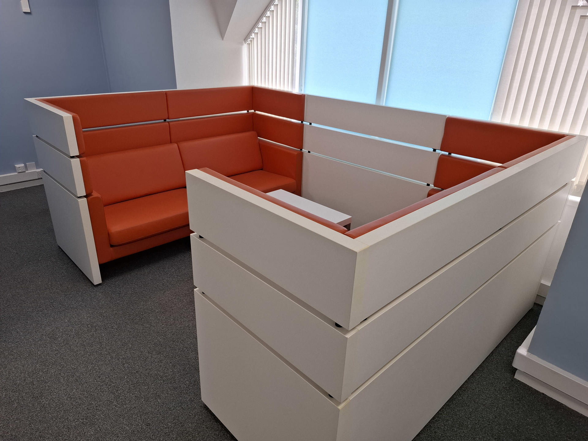 Kinnarps 6 Person Meeting Booth | Gazelle Office Furniture