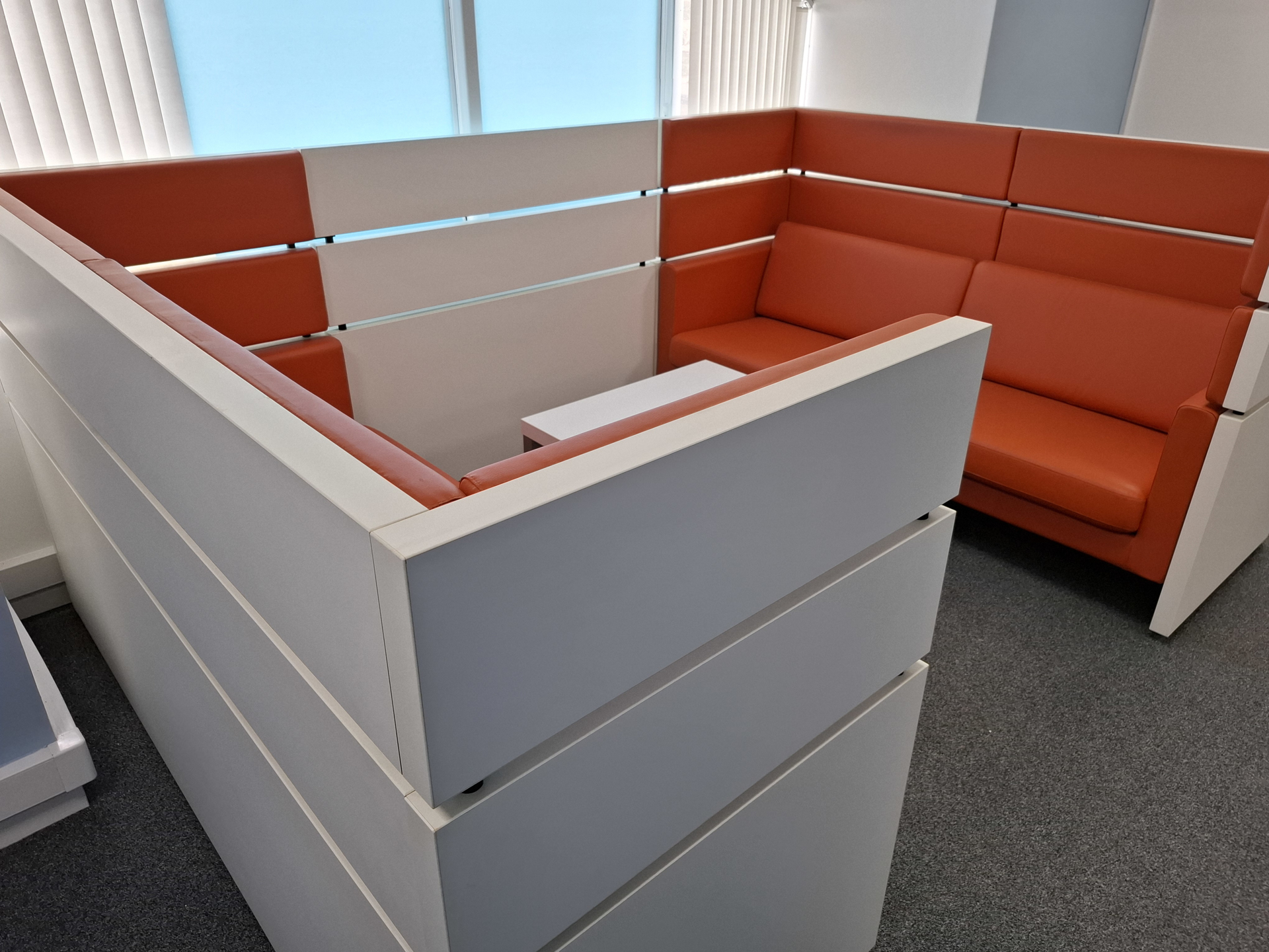 Kinnarps 6 Person Meeting Booth | Gazelle Office Furniture