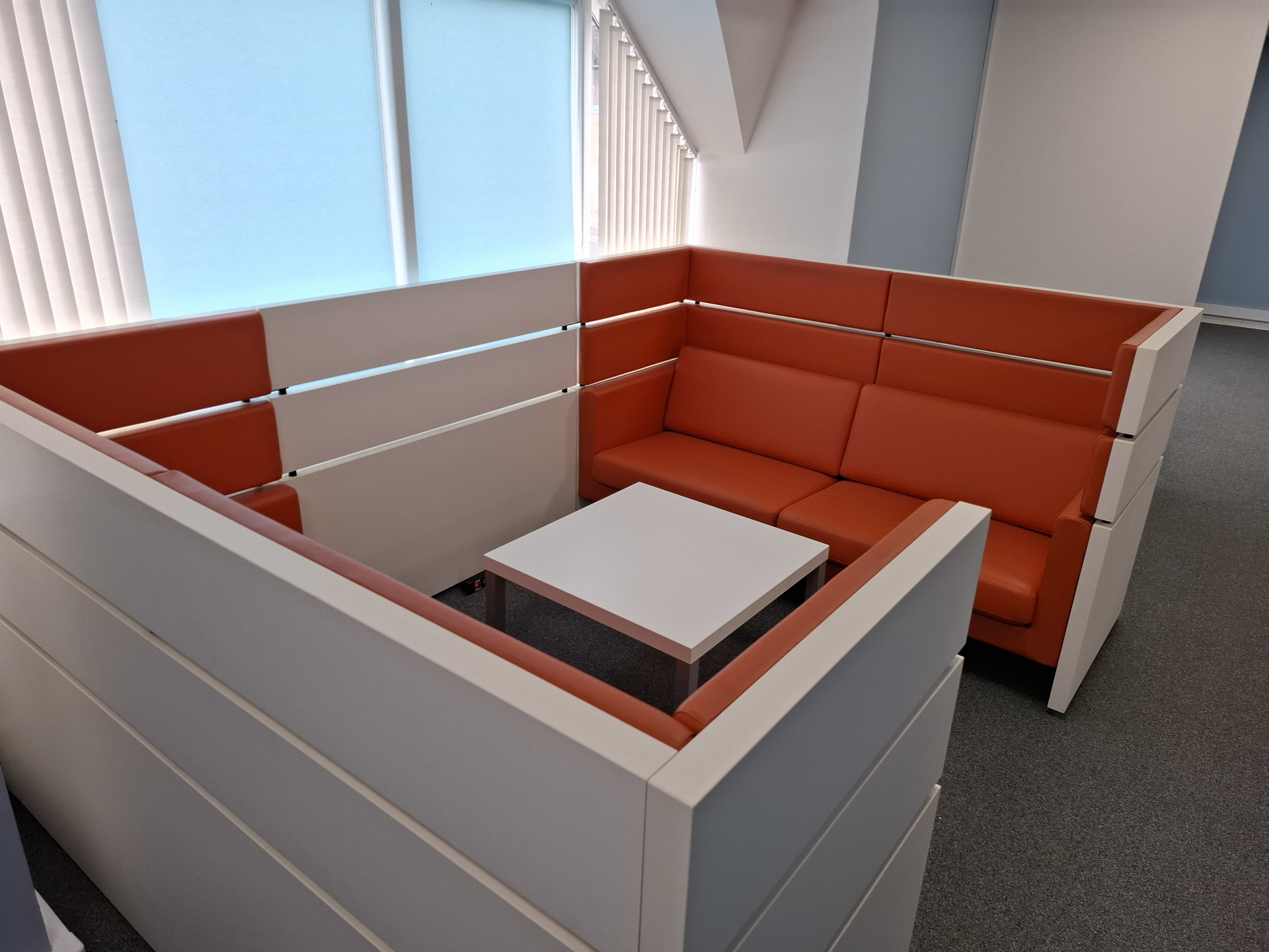 Kinnarps 6 Person Meeting Booth | Gazelle Office Furniture